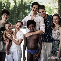 Final feliz para o amor de Niko (Thiago Fragoso) e Félix (Mateus Solano ...