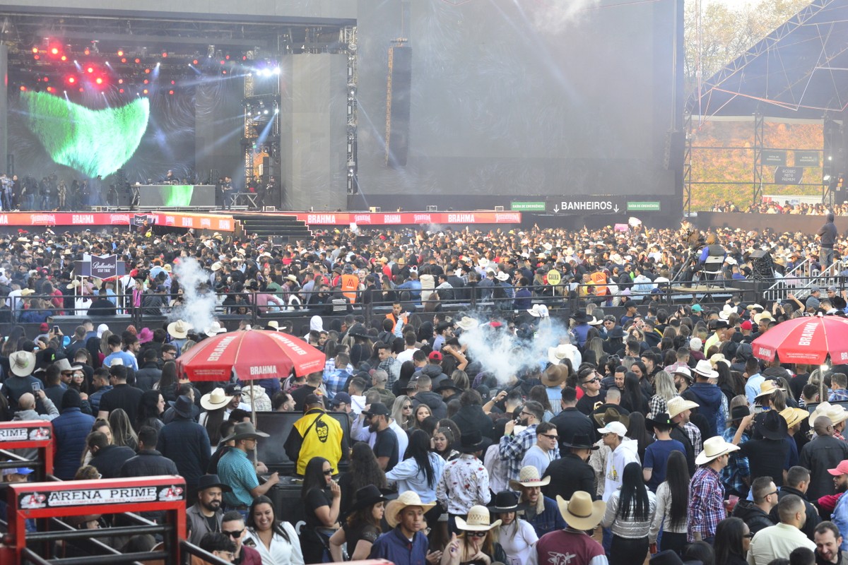 FOTOS: as imagens da 4ª noite do Jaguariúna Rodeo Festival | Rodeio de ...
