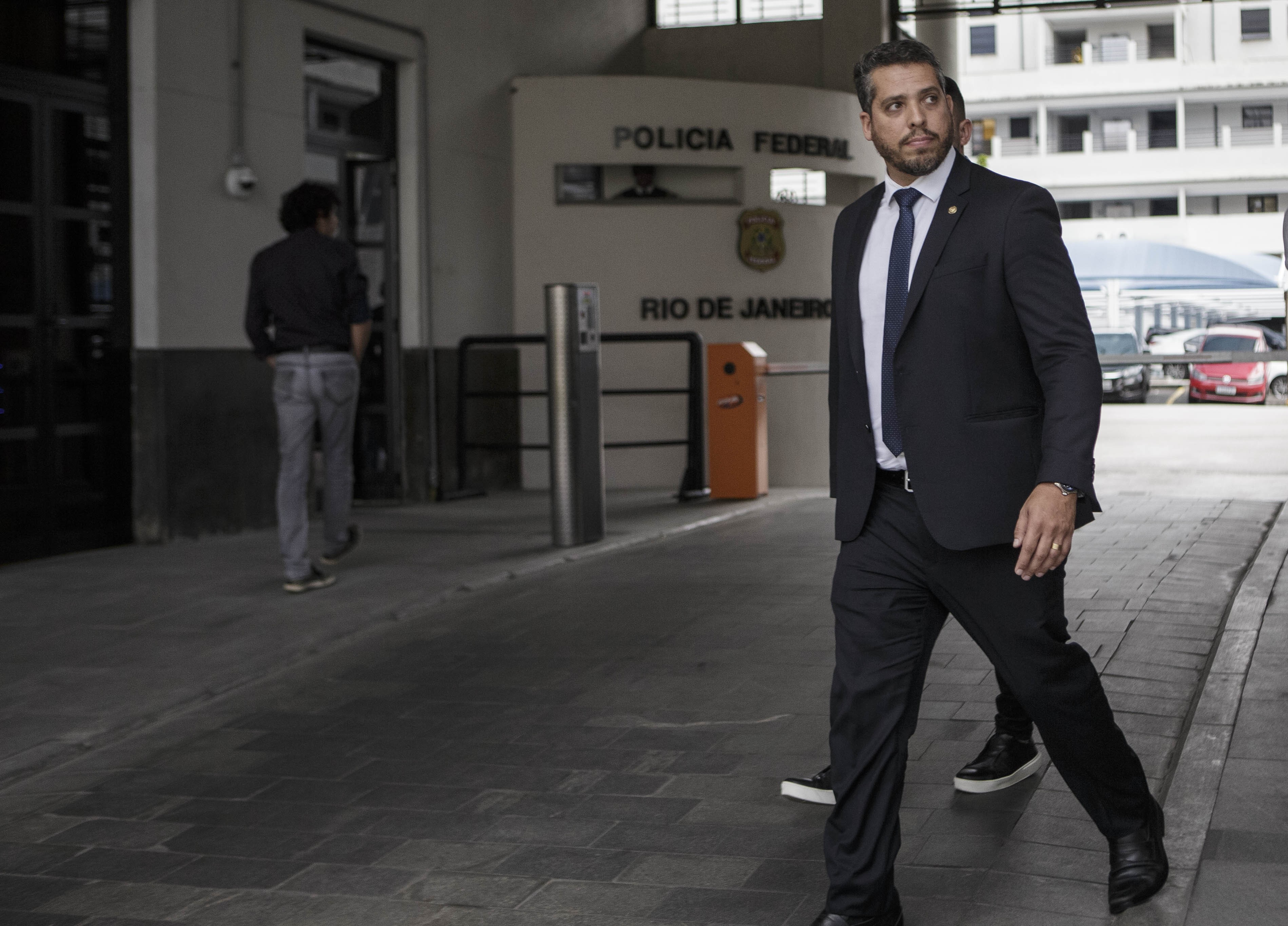 Organizações civis farão denúncias contra o deputado Rodrigo Amorim à ...