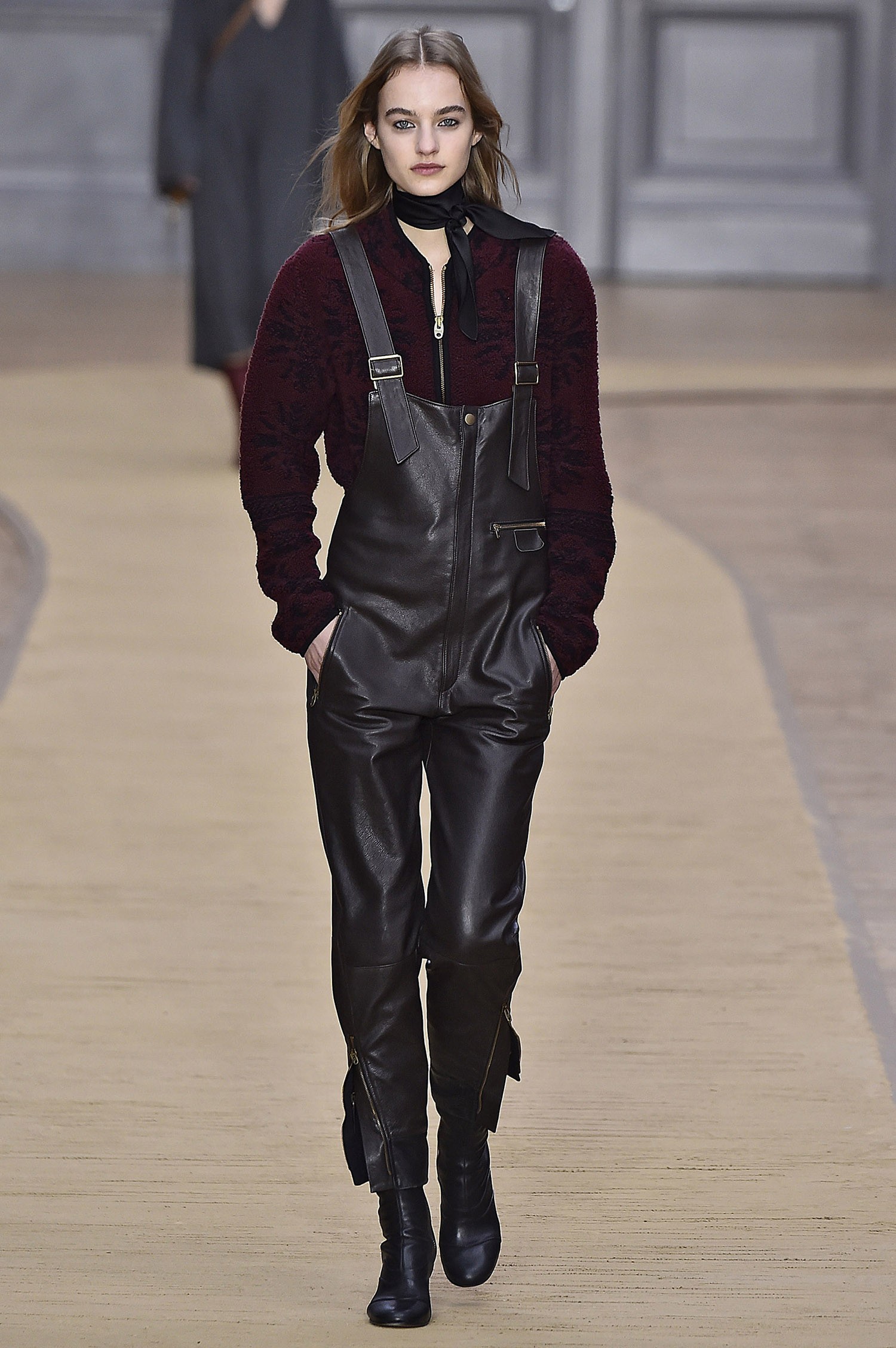 Rainha do boho contemporâneo, Chloé traz inverno 2017 esperto e ...