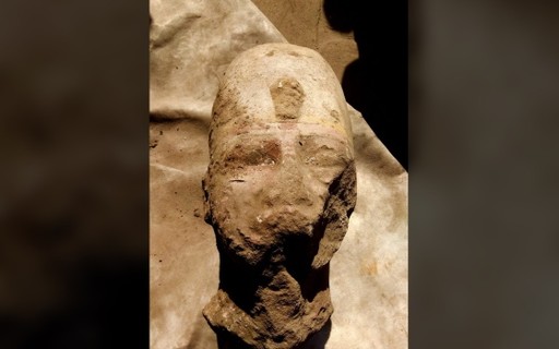 Partes de estátua do faraó Ramsés II são encontradas no Egito - Revista ...