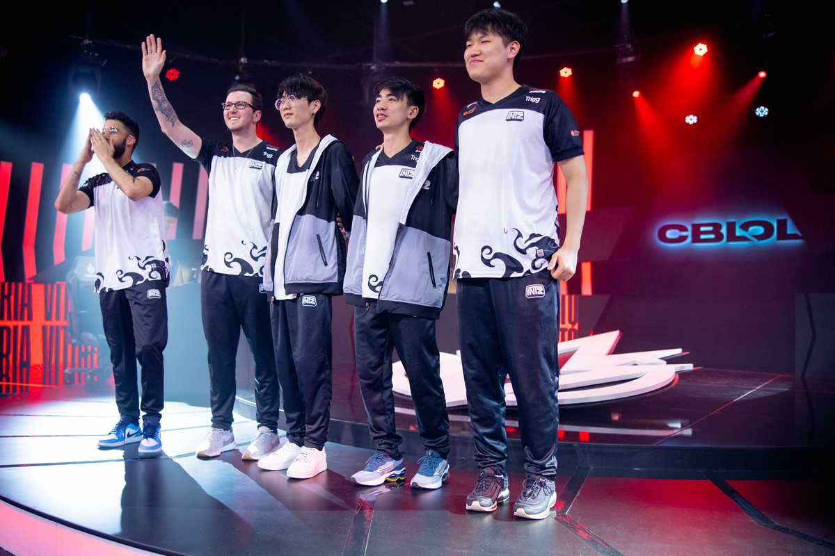 CBLOL 2023: Aoshi admite alívio com vitória após estreia com revés ...