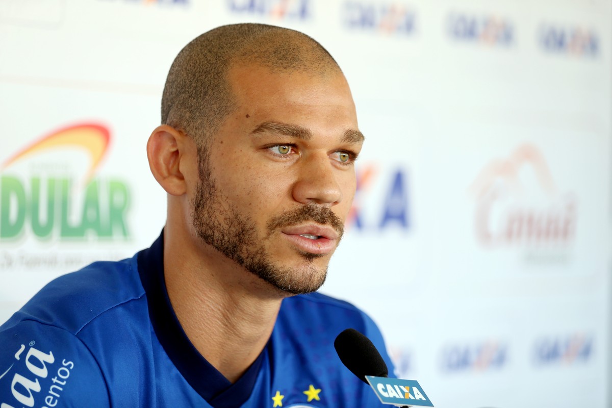 Com sequência no time titular, Nilton celebra boa fase: “As coisas não ...