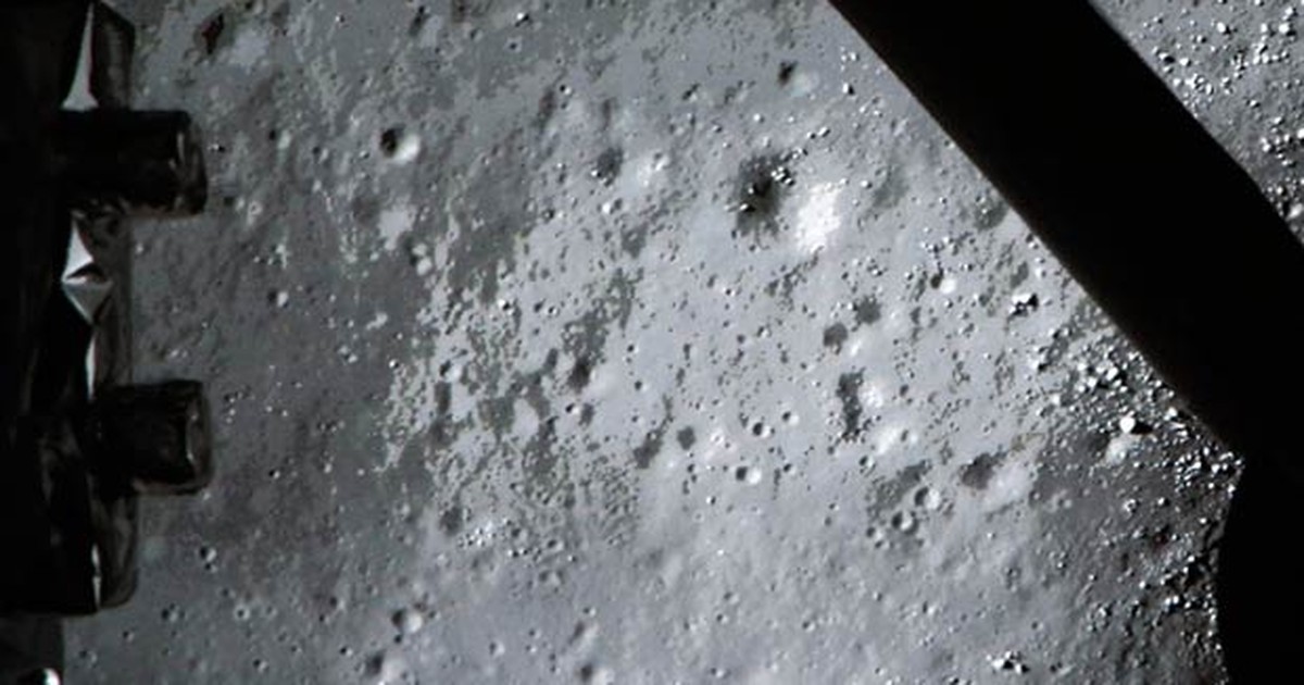 G1 - Sonda espacial chinesa pousa na Lua - notícias em Mundo