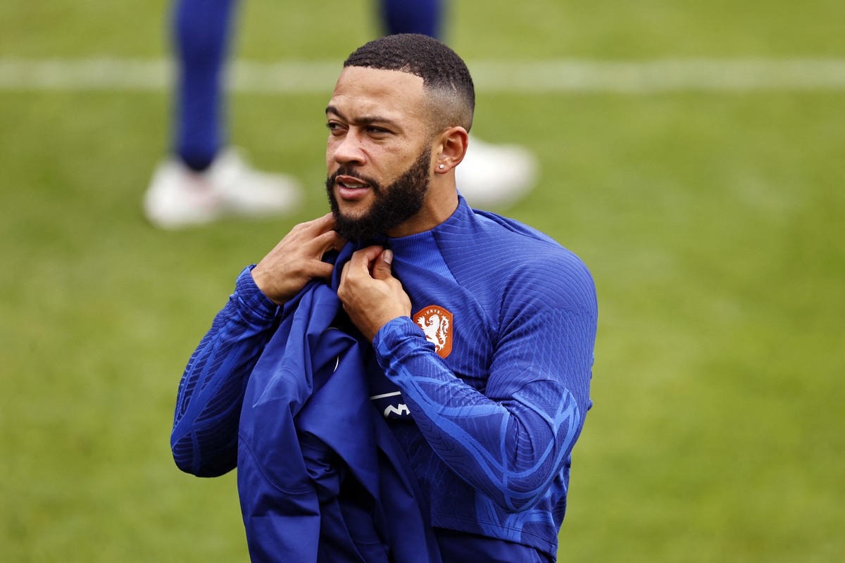 Memphis Depay acerta com Atlético de Madrid e deve deixar o Barcelona ...