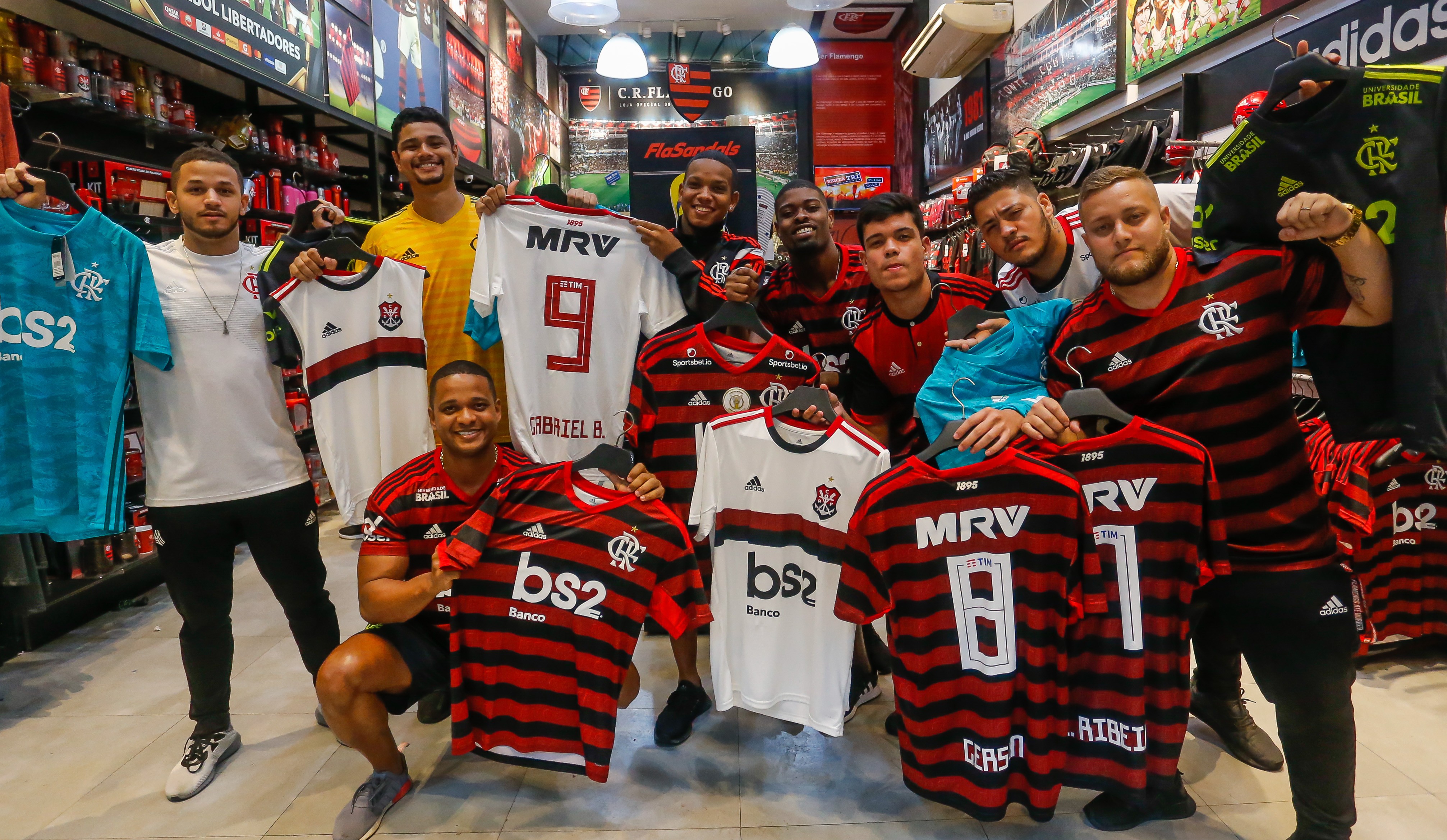 Flamengo e os números das vendas nas lojas do clube: aumento de 157% em ...