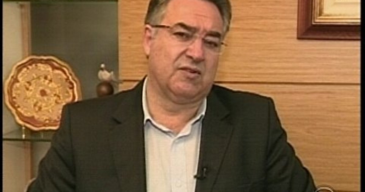 G1 - Governador Raimundo Colombo anuncia nomes de três secretários ...