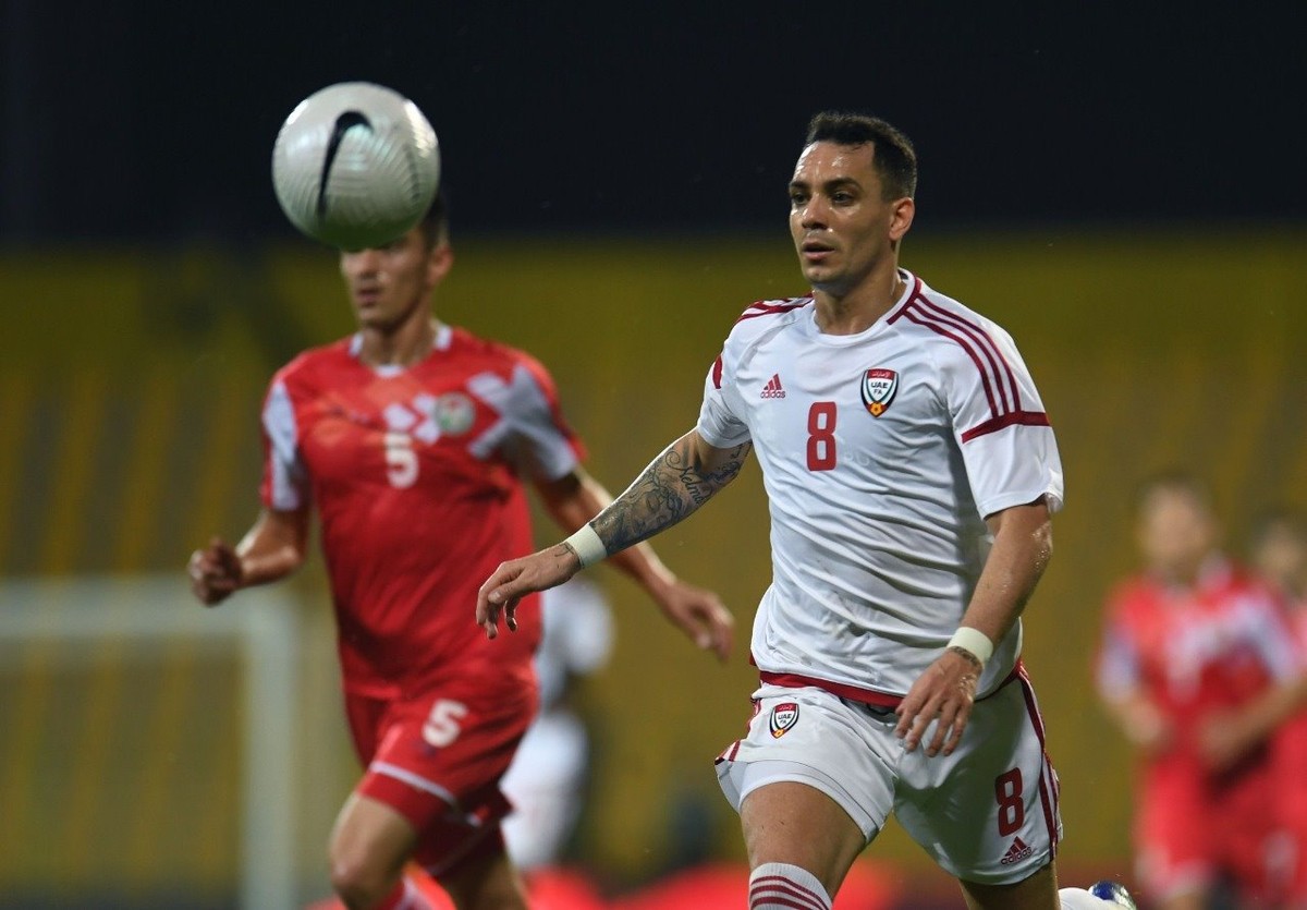 Ex-Botafogo e Inter, Caio Canedo celebra primeiro gol pelos Emirados ...