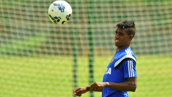 Érico Júnior elogia Leonardo, possível substituto de Neto Baiano no ...