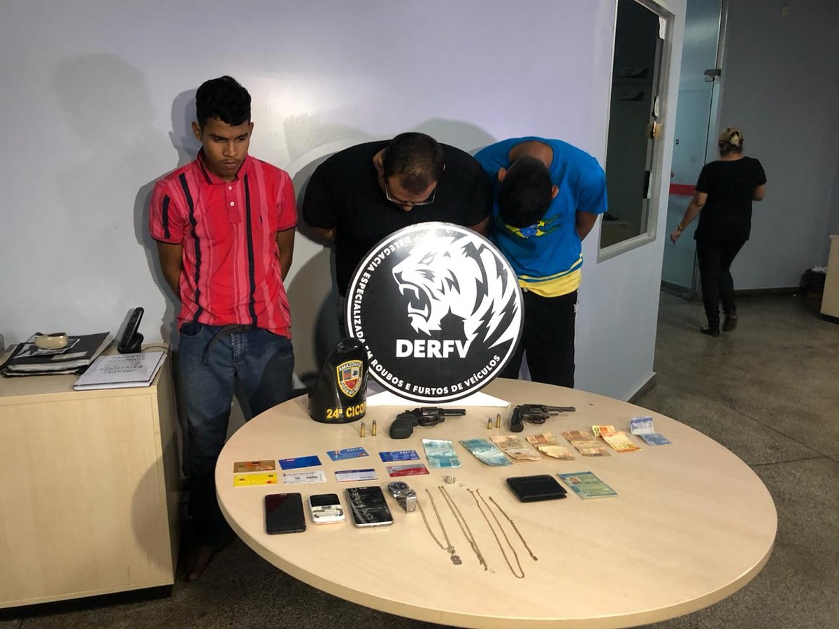 Trio é Preso Suspeito De Roubos De Veículos E Assaltos A Comércios Em