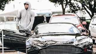 Astro da NBA, Ben Simmons exibe coleção de supercarros nas redes ...
