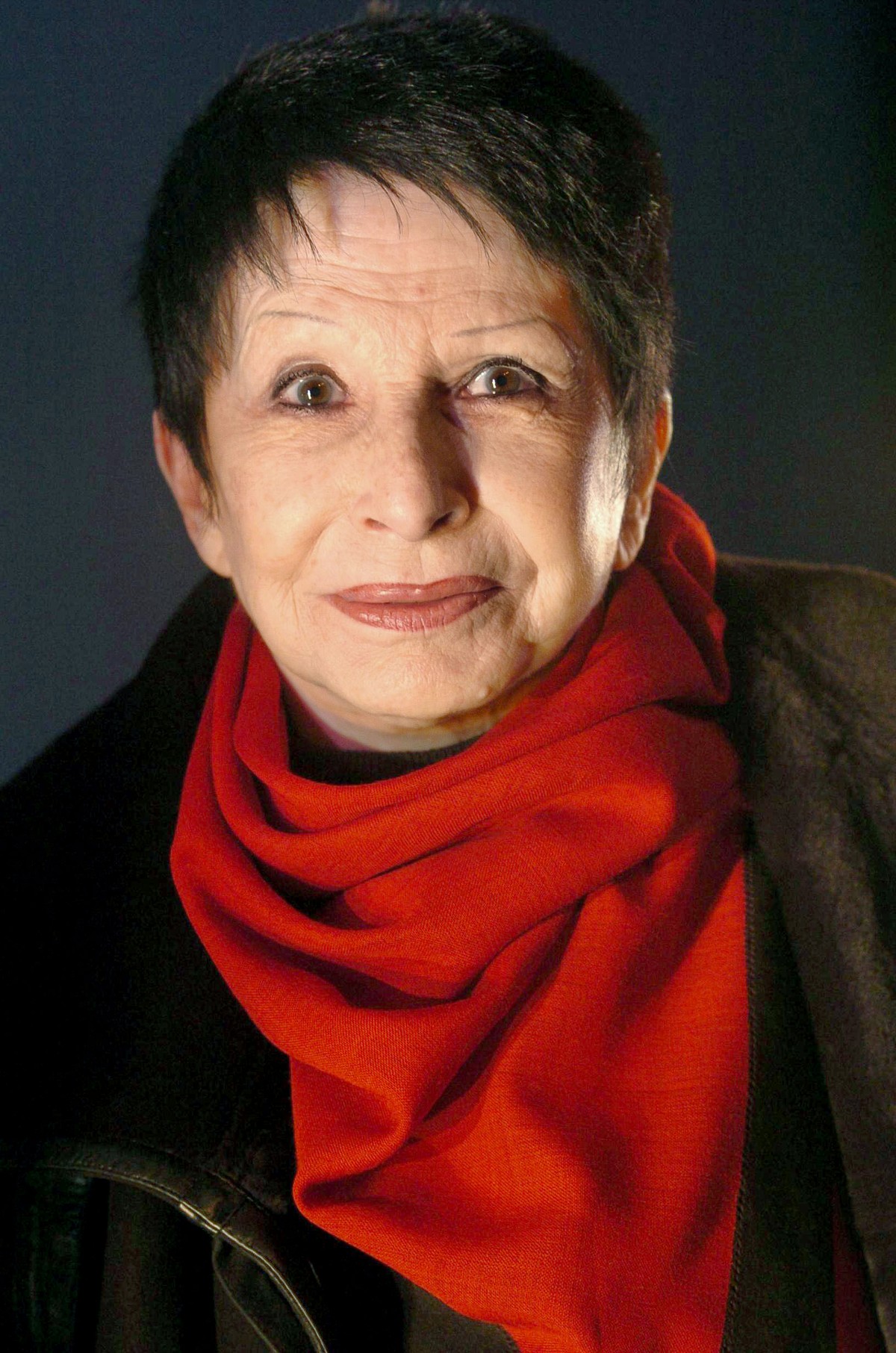 Zizi Jeanmaire, bailarina e cantora francesa, morre aos 96 anos | Pop ...