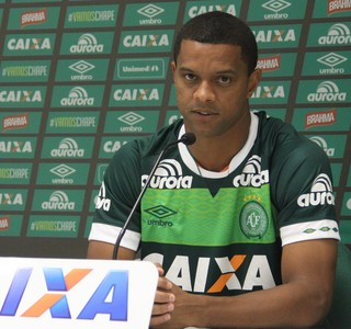 Rangel vê rodízio e disputa no ataque como algo positivo: "Chape ganha"
