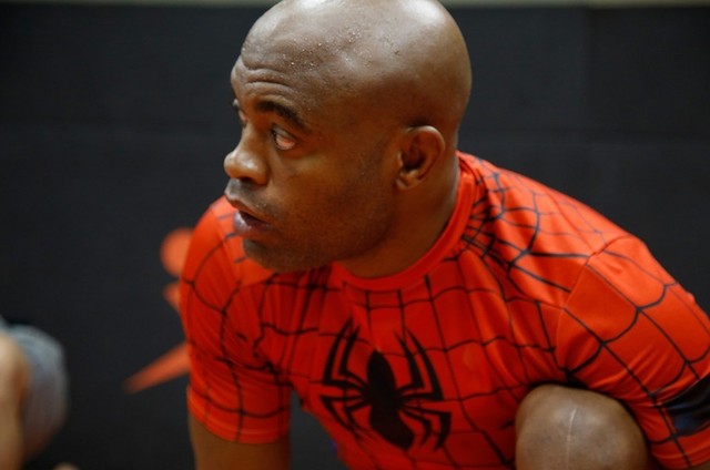 UFC define a data da volta de Anderson Silva. Saiba com que o Spider ...
