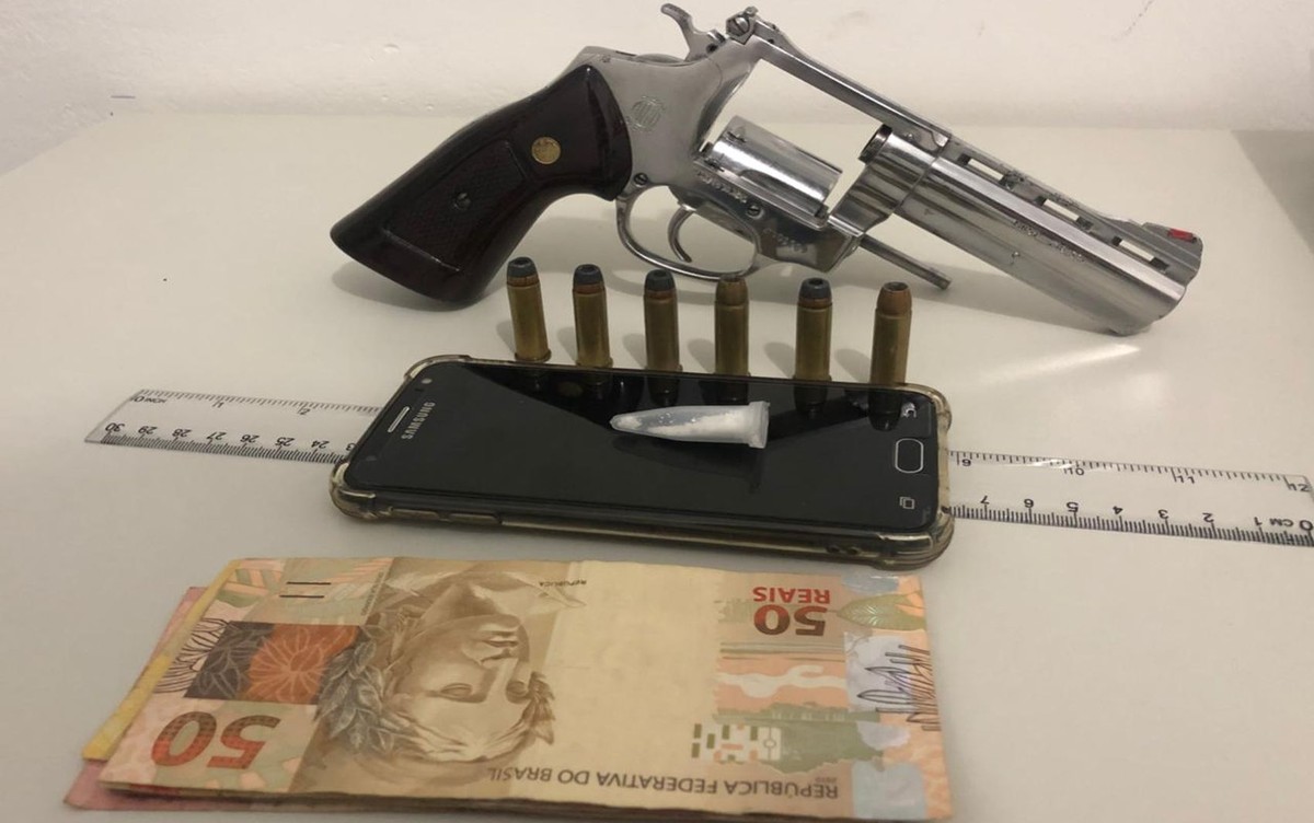 Homem Que Cumpre Pena Em Regime Aberto é Detido Com Arma De Fogo No