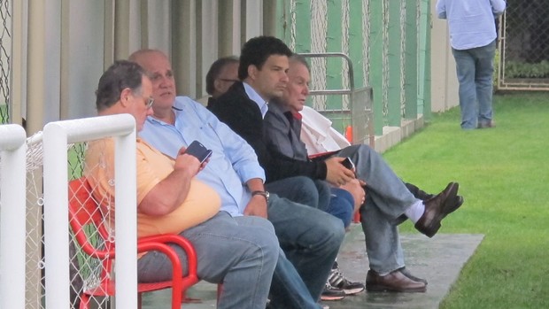 Na degola, Muricy pede Juvenal mais presente no CT da Barra Funda ...