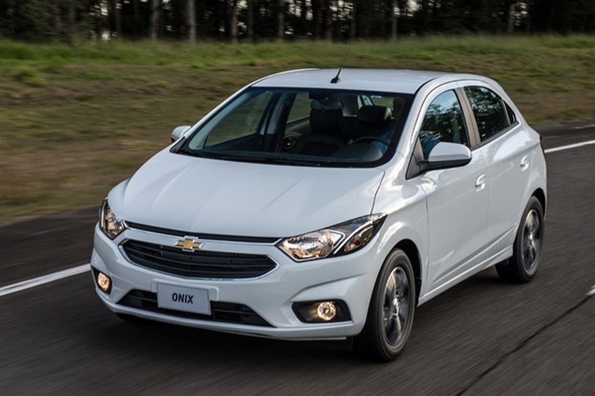 Qual anda mais: o antigo Chevrolet Onix 1.4 ou o novo Onix 1.0 turbo ...
