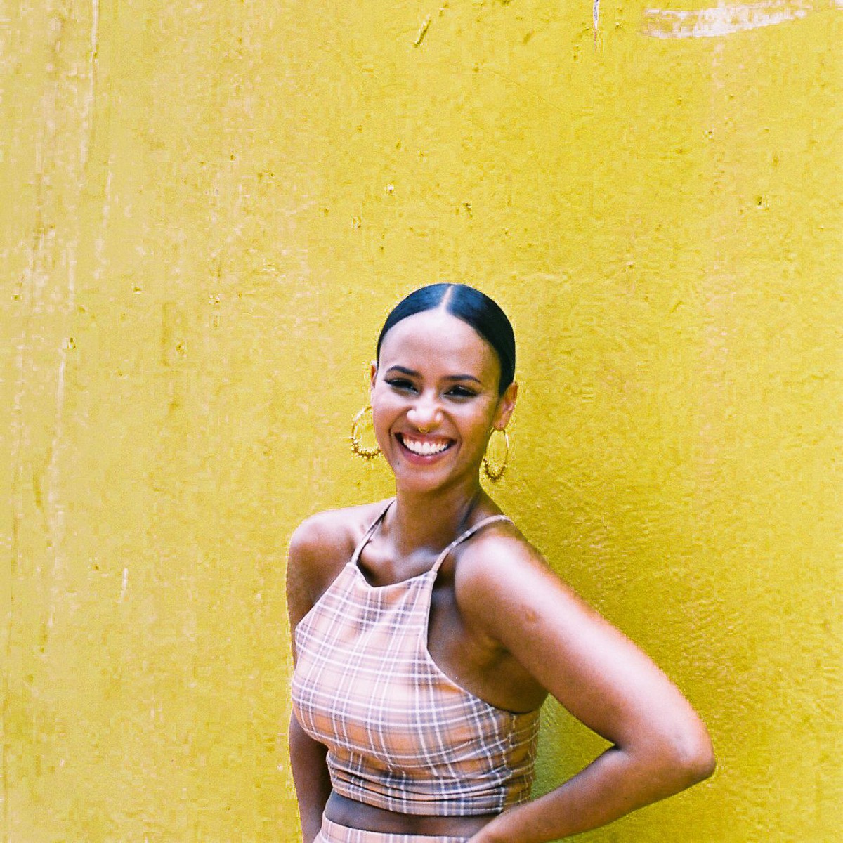 Mayra Andrade: quem é a cantora cabo-verdiana que vai cantar com Criolo no Rock in Rio | Rock in ...