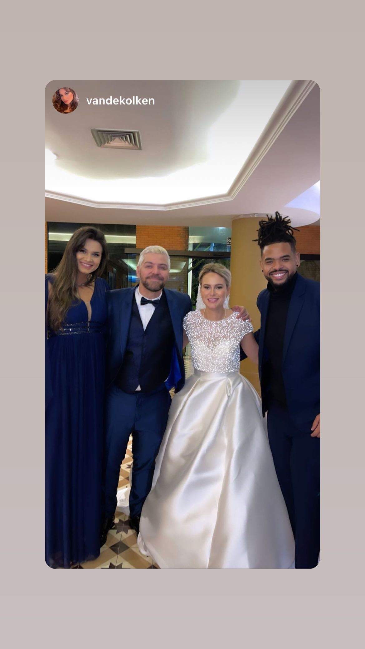 Victor Sarro e Maria Esther Tormin se casam com 3 dias de festa; vídeos ...