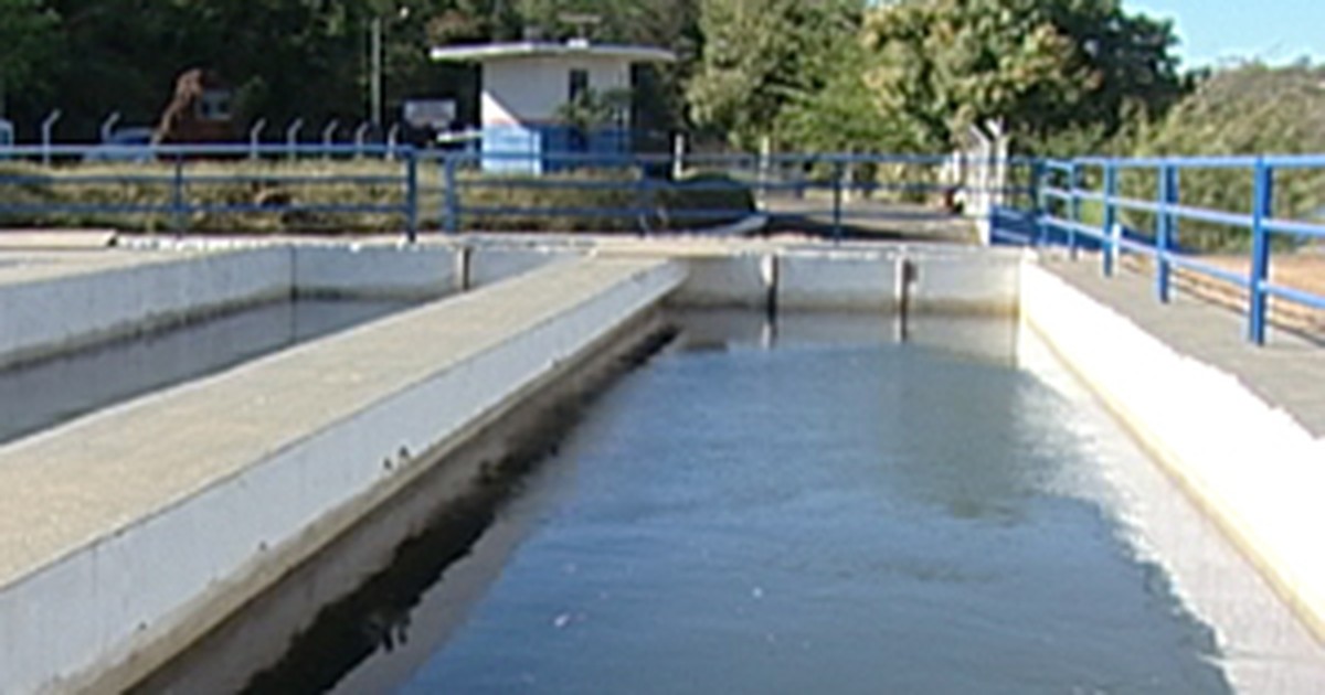 G1 - Período de estiagem diminui nível do rio Uberaba, MG - notícias em ...