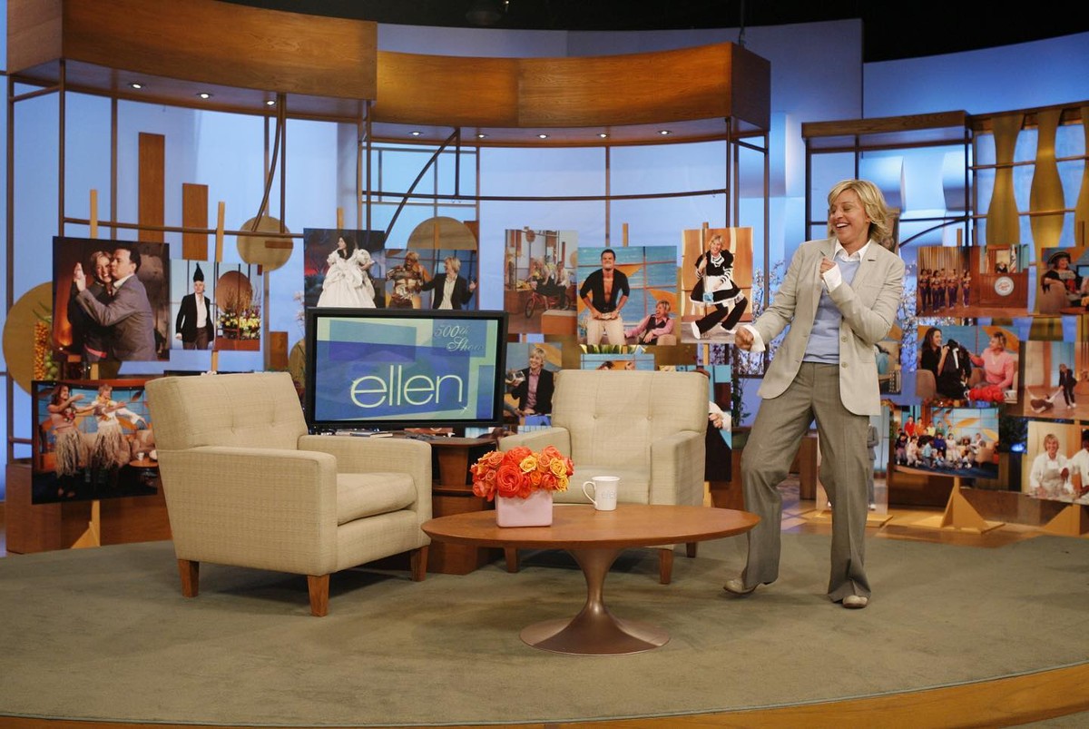 Ellen DeGeneres grava último episódio de seu programa; talk show chega ...