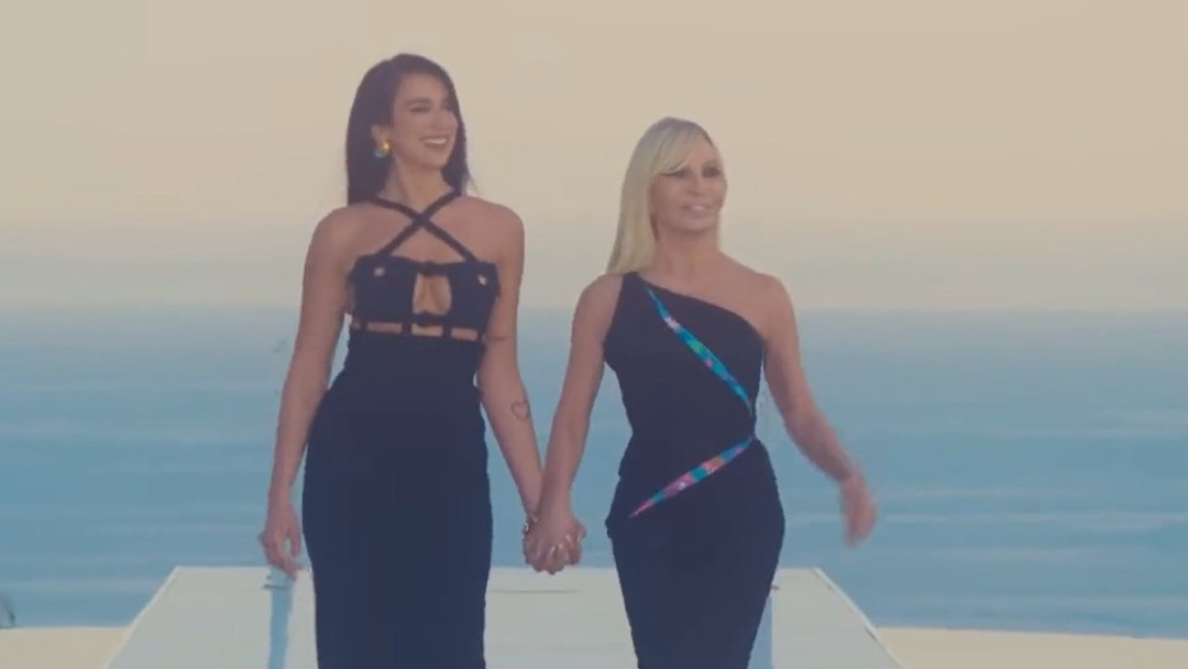 Após terminar noivado com Latino, Jessica Brankka curte Ibiza ...