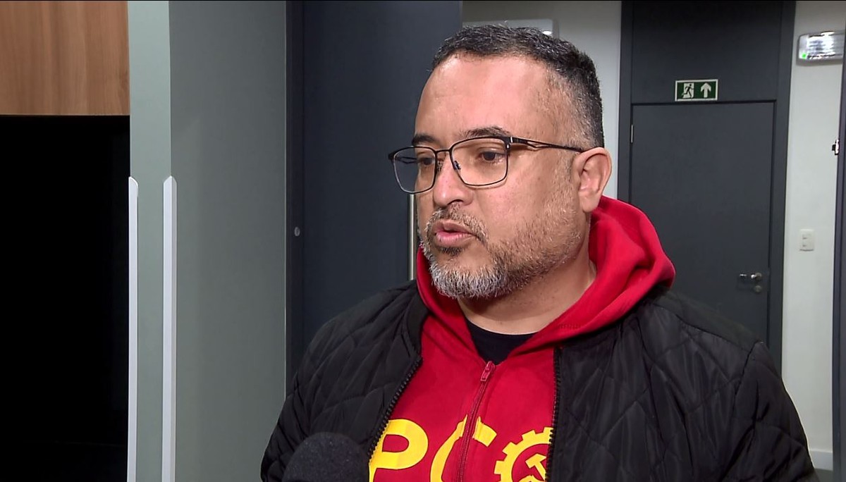 Disputa pelo Senado no Paraná: Roberto França (PCO) promete salário ...