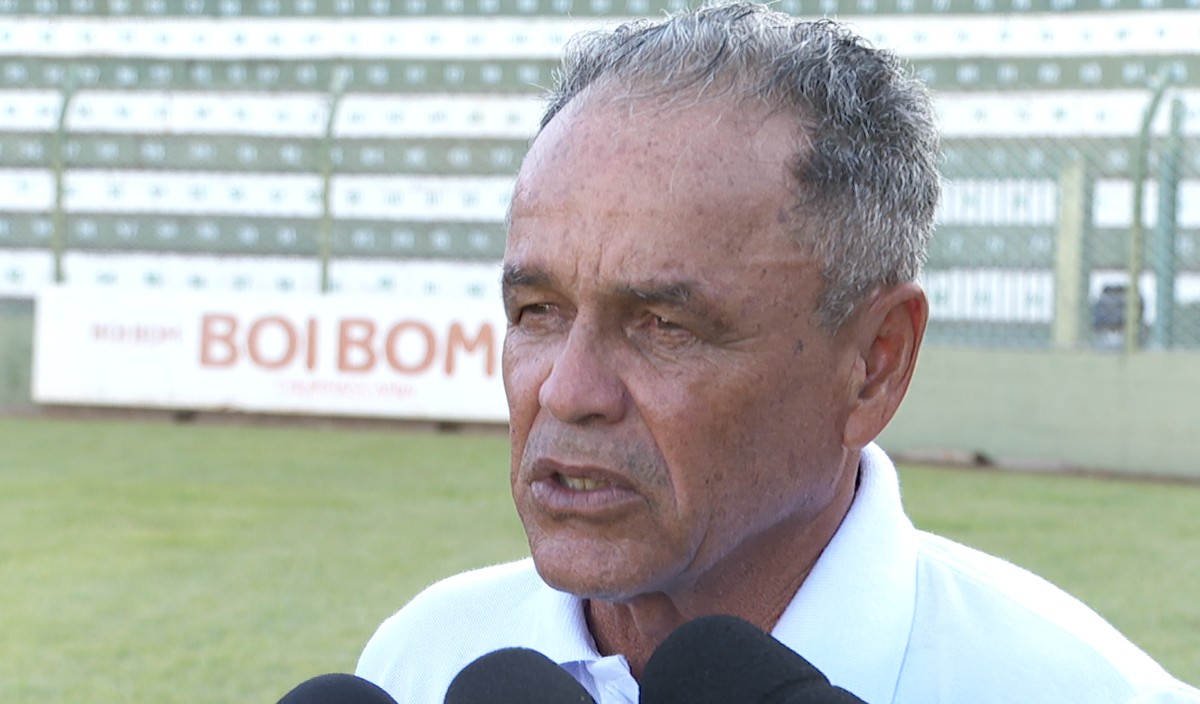 CRB anuncia a saída de Roberval Davino da coordenação da base | crb | ge