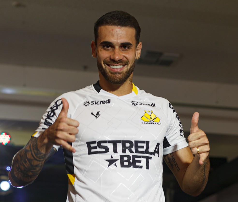 Ex-Flamengo e Grêmio, Felipe Vizeu é contratado pelo Criciúma - SP NOTÍCIAS