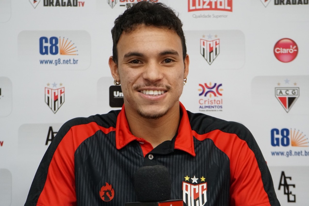 Danilo Gomes celebra estreia com vitória e oportunidade "gigantesca" no ...