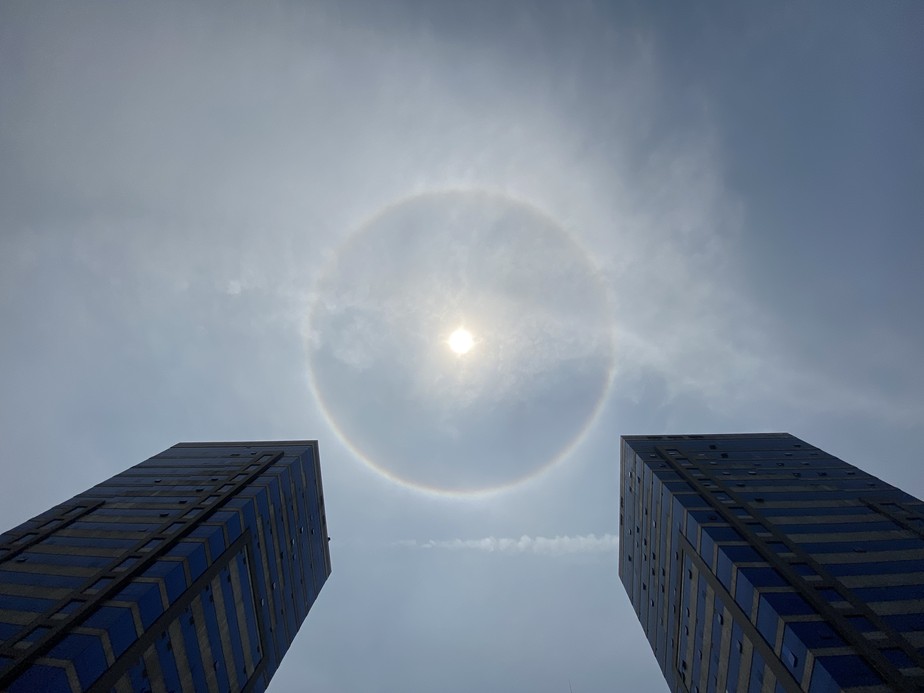 Cidades do Rio de Janeiro são surpreendidas com 'Halo Solar' no céu e ...