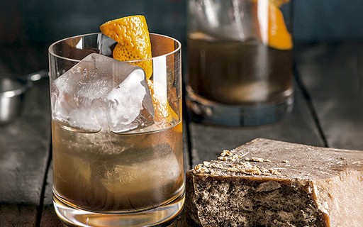 Gostinho brasileiro: drink Jurema leva cachaça, cerveja e abacaxi ...