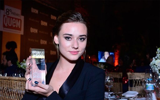 Ana Hartmann comemora primeiro prêmio da carreira: “Emocionada” - Quem ...