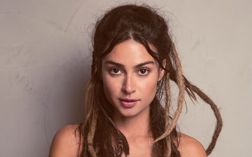 Thaila Ayala convida público ao cinema com foto nas redes sociais - GQ ...
