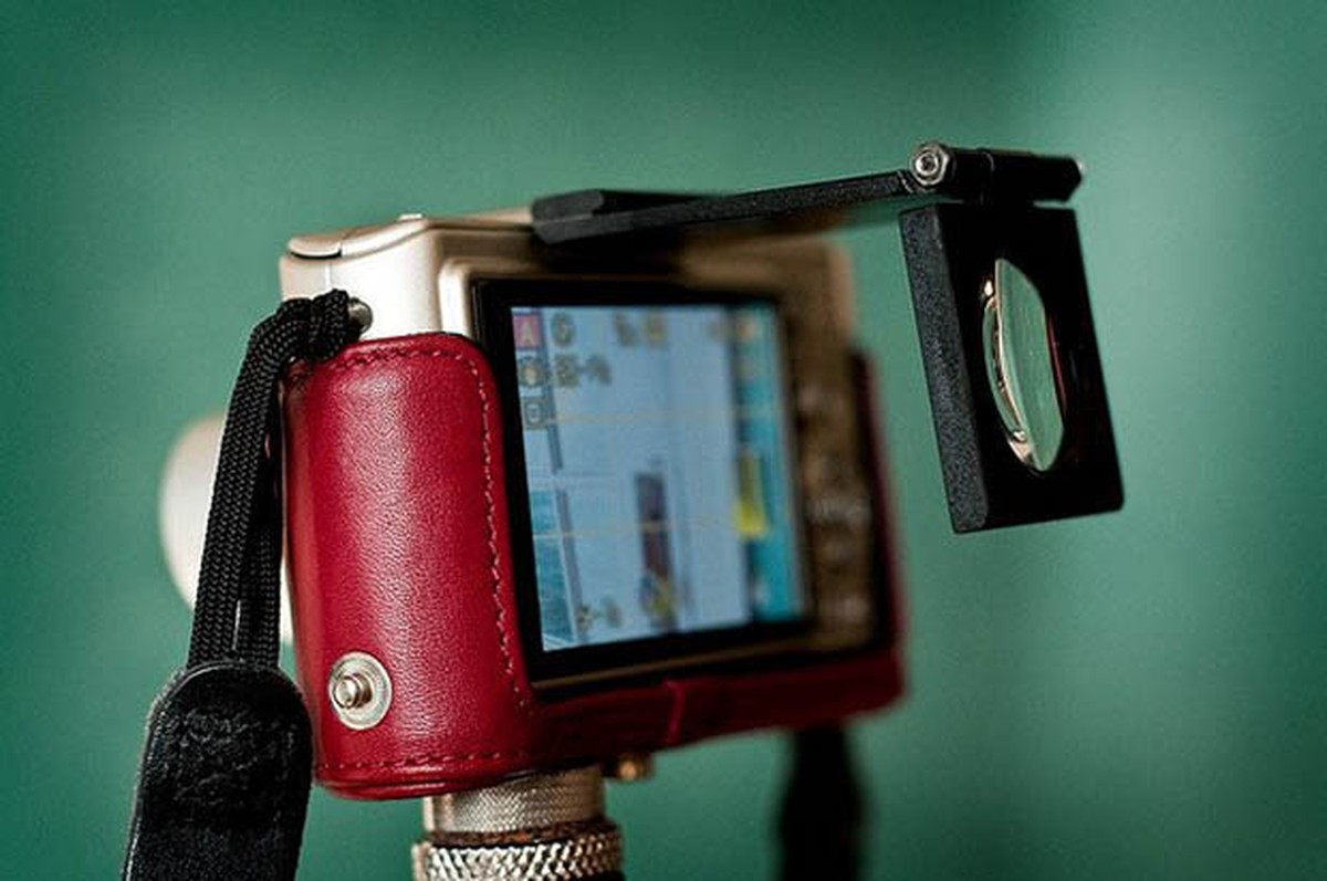 Acessório ClearViewer adiciona um visor a qualquer câmera digital ...