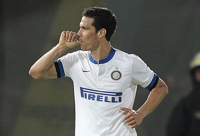 Primeiro gol de Hernanes no Inter faz meia cumprir promessa solidária ...