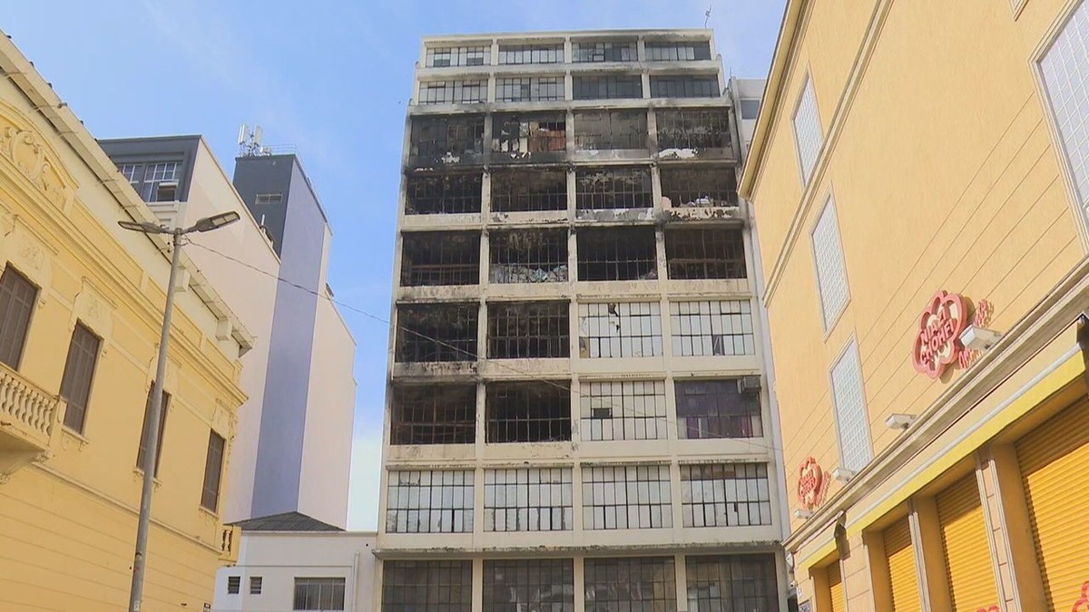 Vistoria descarta risco iminente de prédio incendiado no Centro de SP ...