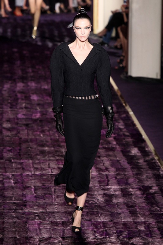 Versace | Alta-costura | Inverno 2015 | Desfiles | Vogue