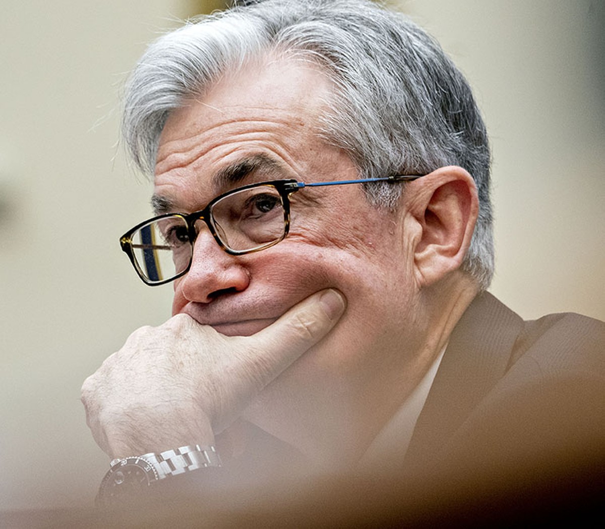 Powell defende que economia está em ‘boa posição’ | Finanças | Valor ...