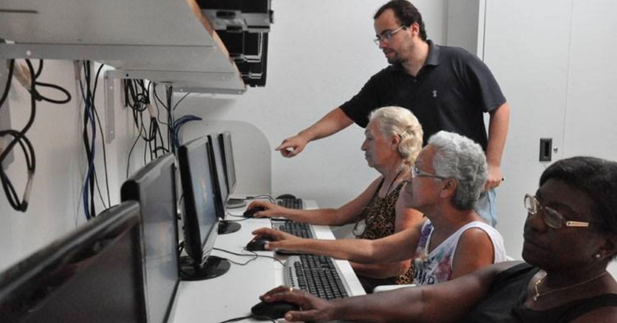 G1 - Curso de informática para idosos começa dia 16 em Campos, no RJ ...
