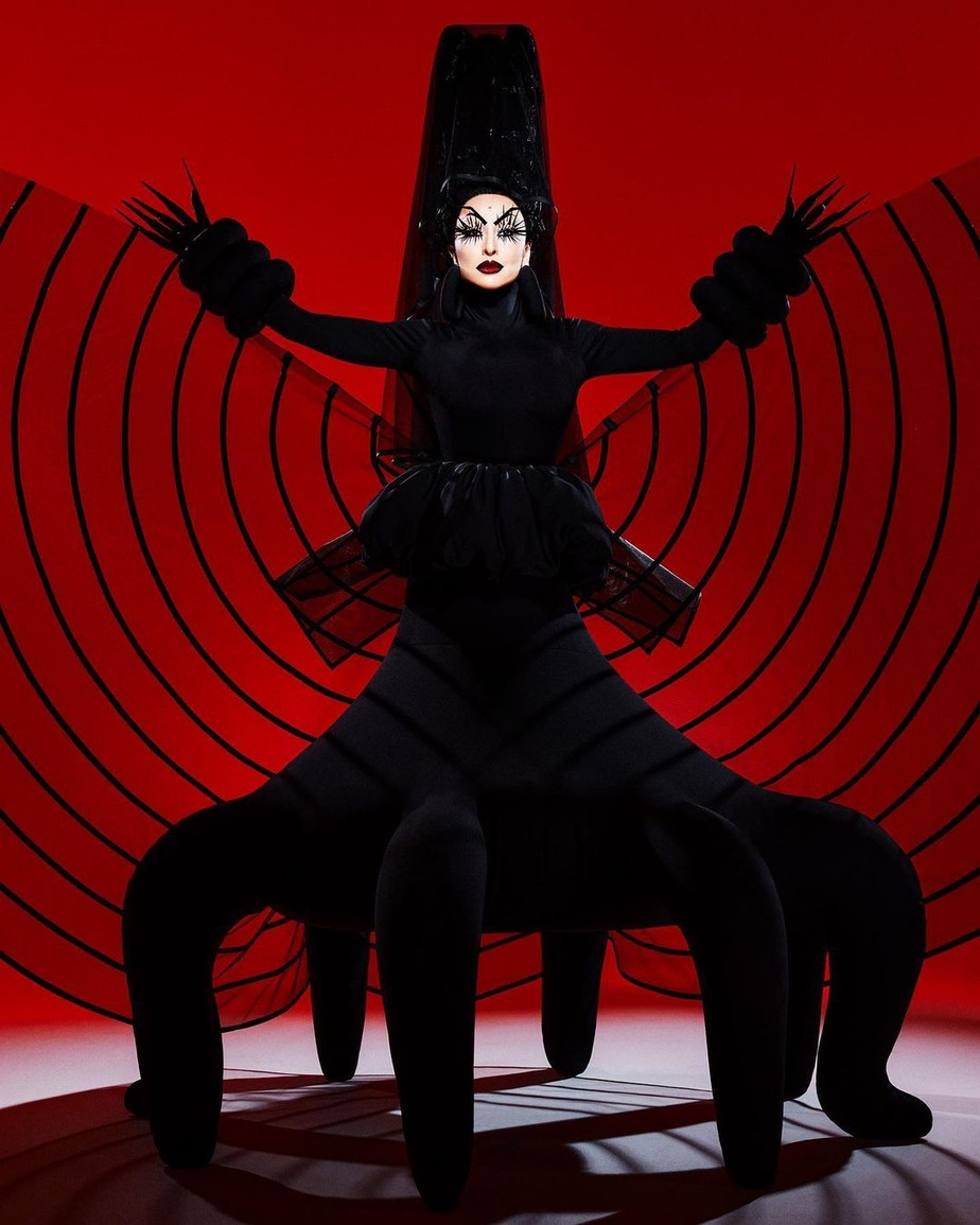 Sabrina Sato elege look arrebatador para festa de Halloween da Sephora ...