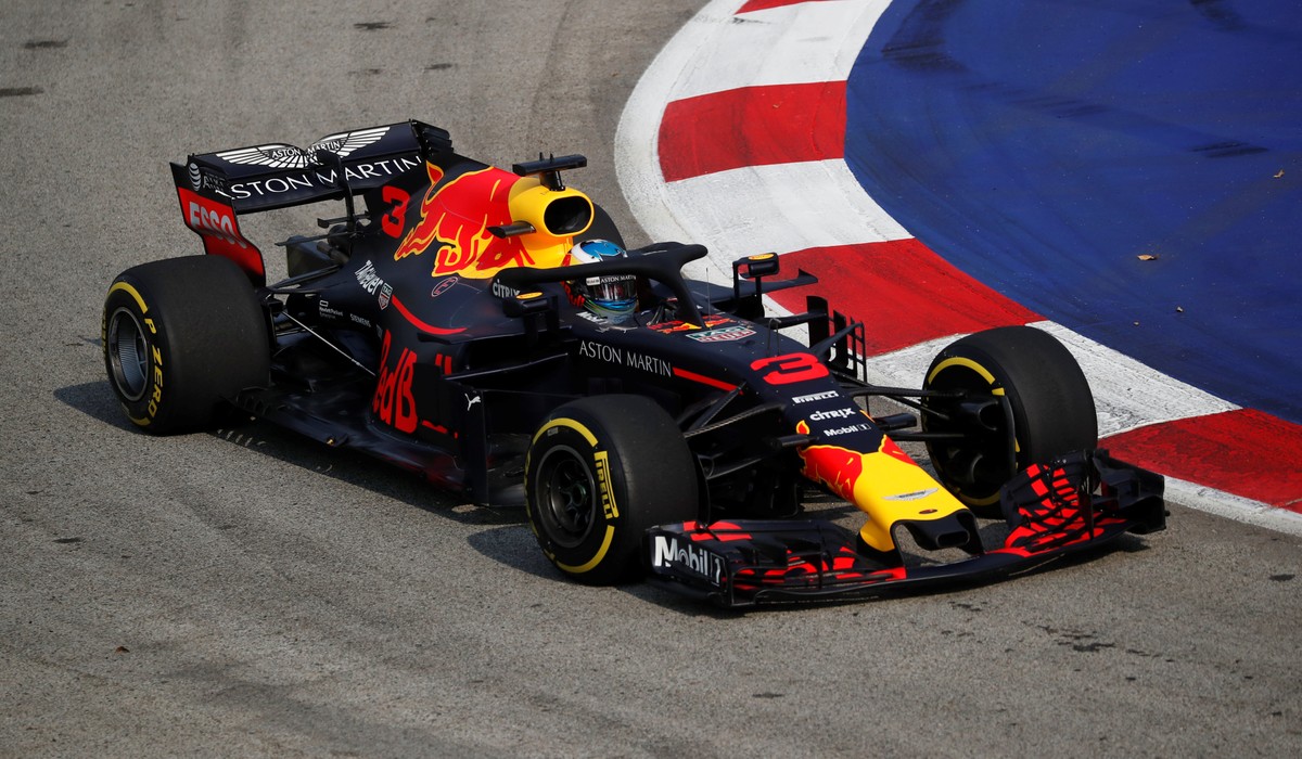 RBR domina em Singapura, e Daniel Ricciardo lidera primeiro treino ...