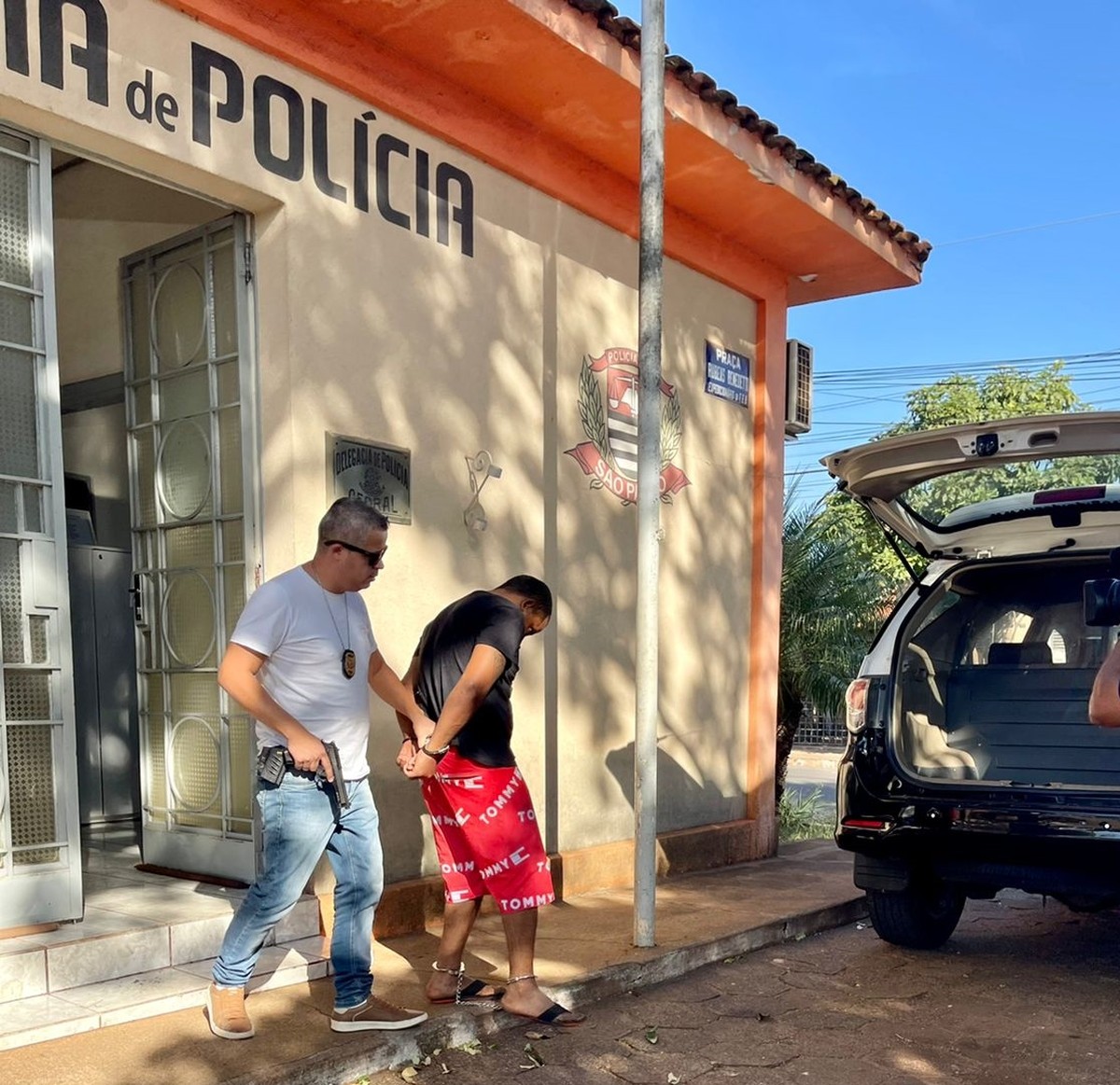 Jovem é Preso Suspeito De Envolvimento Na Morte De Seguranças De Boate