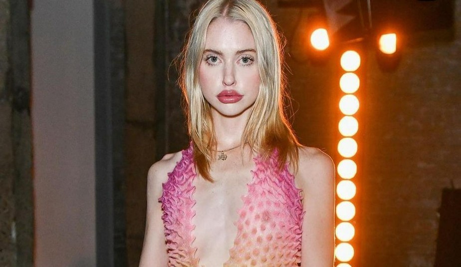 Lfw Chloe Cherry Atriz De Euphoria é Destaque Na Semana De Moda De