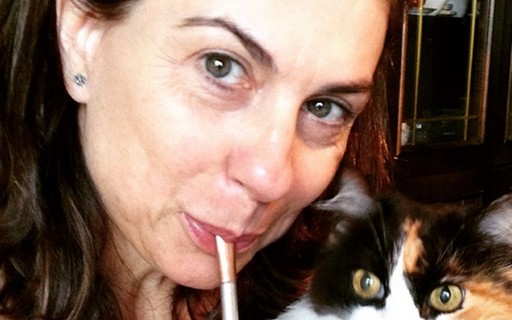 Lembra dela? Angela Dip, a Penélope do 'Castelo Rá Tim Bum', se delicia ...