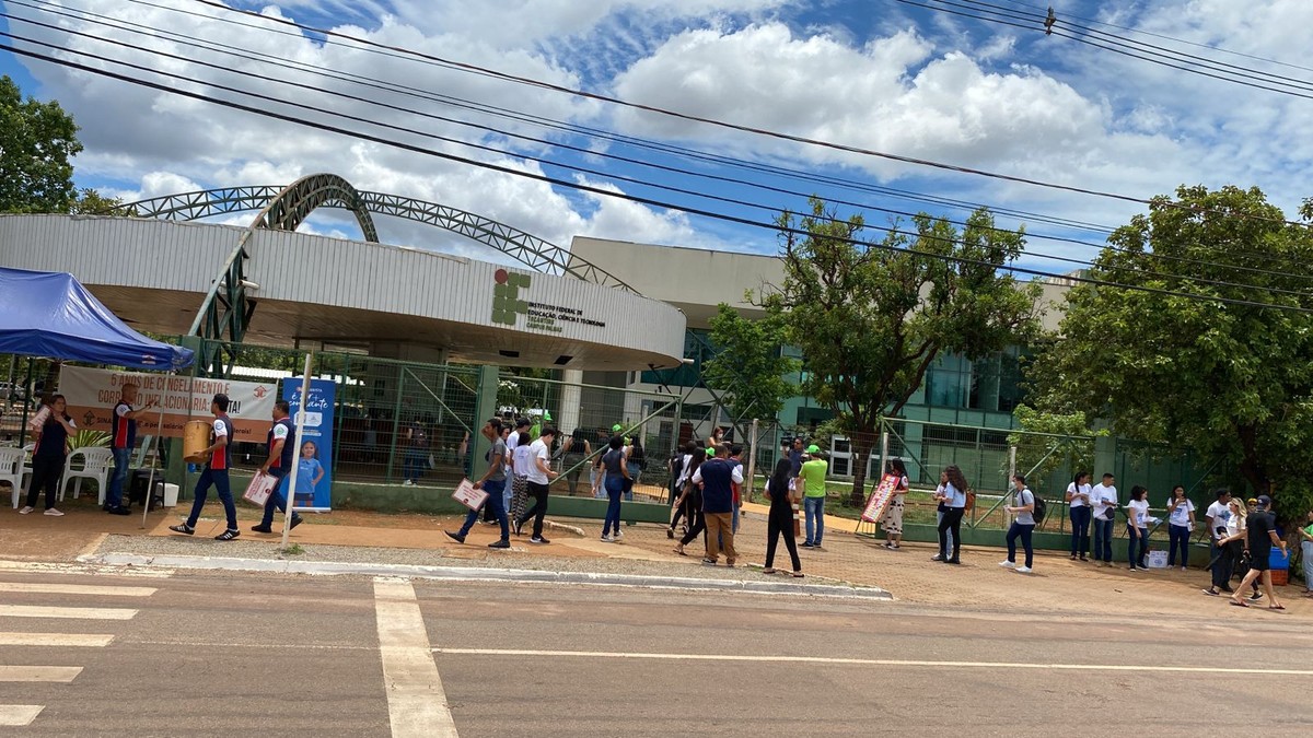 Enem 2022: portões são fechados para o segundo dia de provas no ...