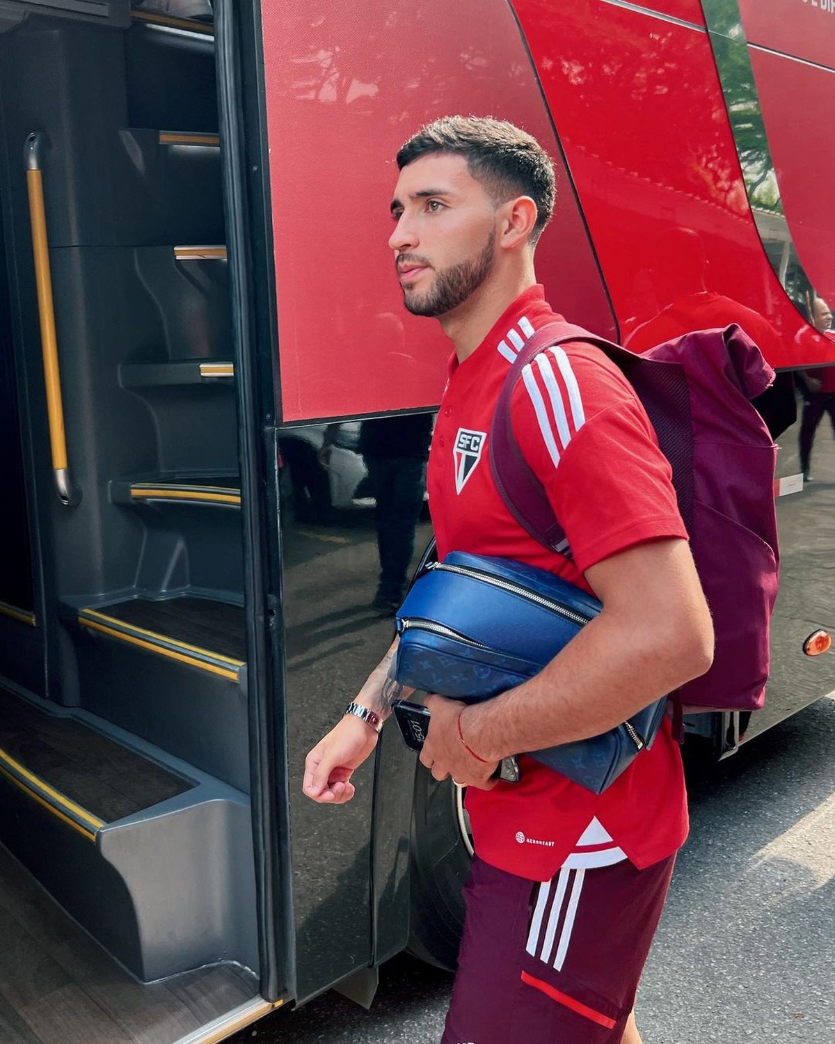 Bustos é o reforço que ficou menos tempo no São Paulo na “era Casares ...