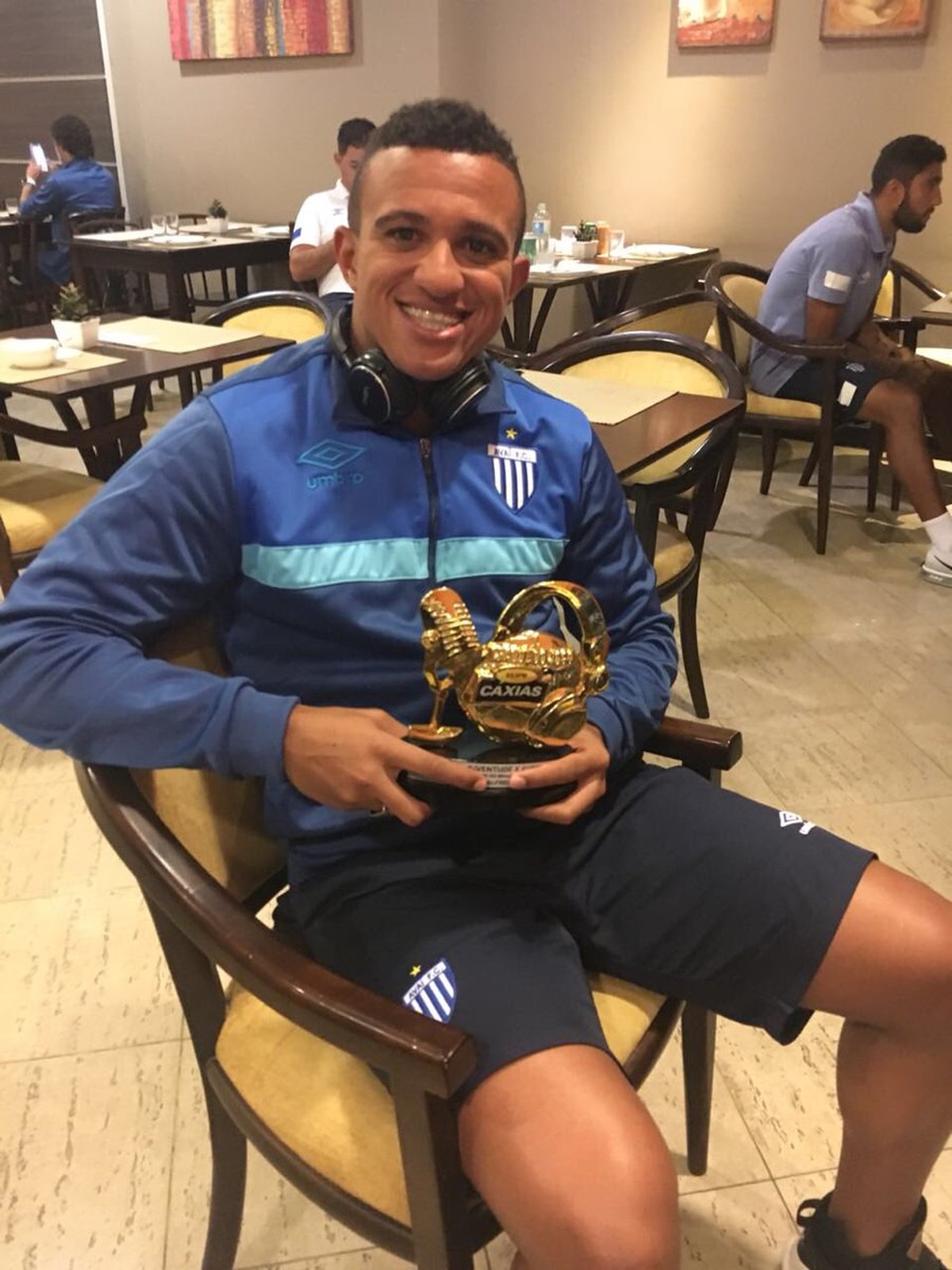 Apoio do grupo e dedicação nos treinos: Romulo busca recomeço no Avaí ...