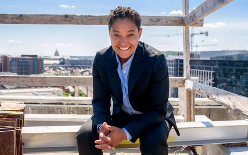 A empreendedora que está aquecendo a economia da capital dos Estados ...