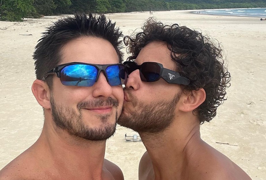 Igor Cosso se declara ao namorado: "Me apaixonando cada vez mais por ...